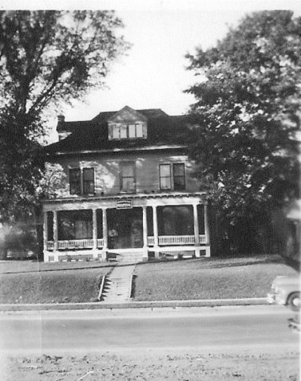 Tour - Historic Downtown Wayzata Walking Tour - PocketSights