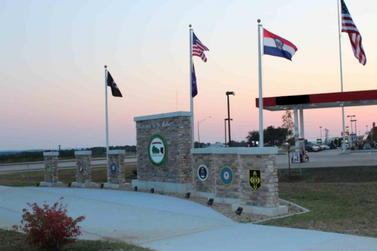City of Saint Robert Welcome Sign - Pulaski County USA Heroes Tour ...