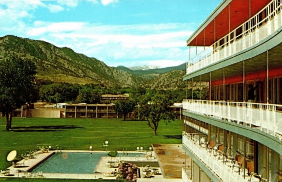 Harvest House Manor - Mid-Century Modern Architecture in Boulder, CO ...