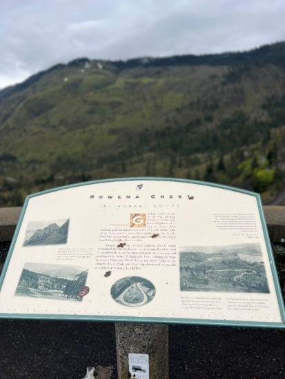 Rowena Crest viewpoint - Along The Columbia River - PocketSights